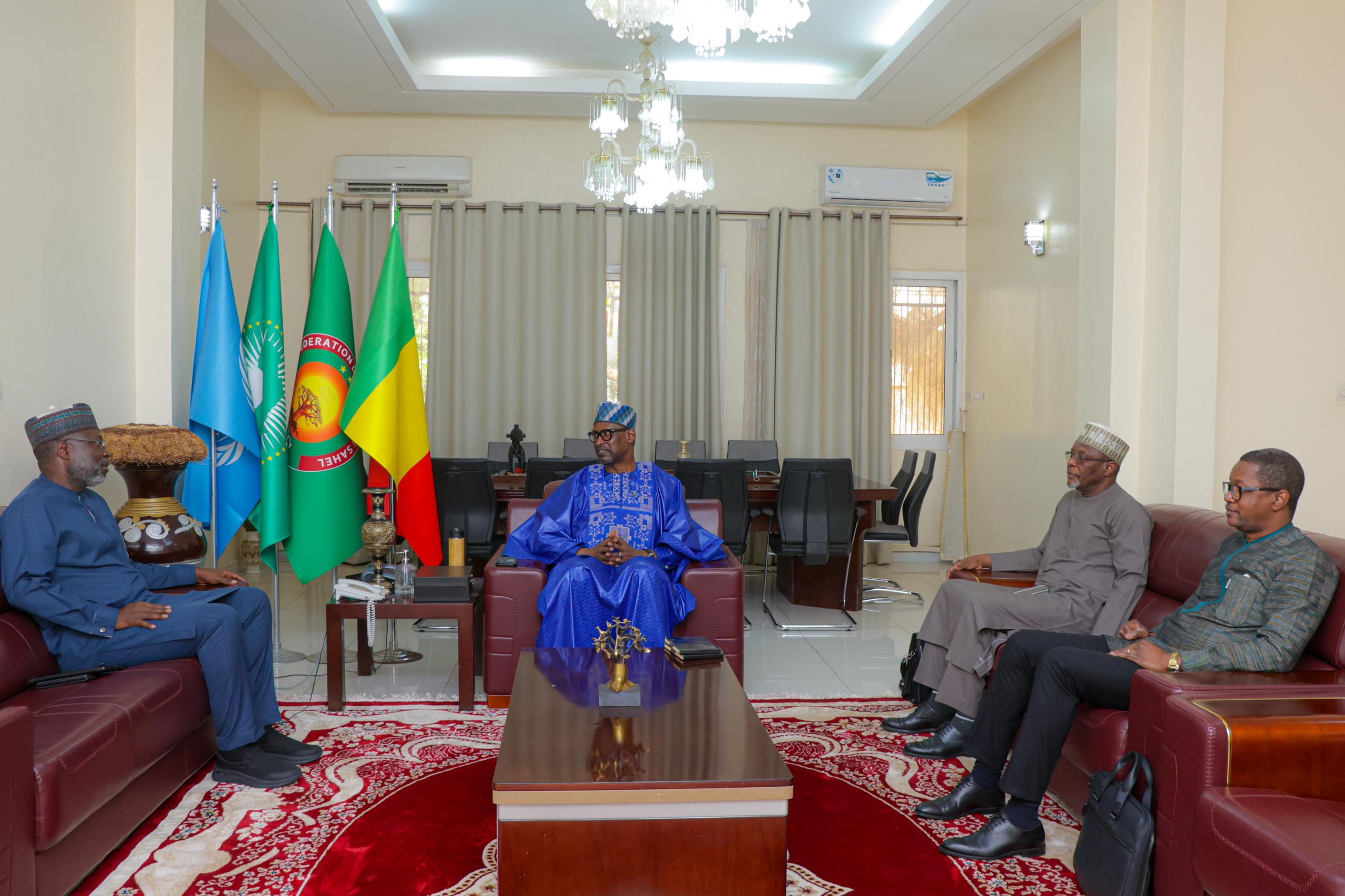 ECOWAS Remains United Amid Regional Shifts, Keeps Doors Open to Mali ...